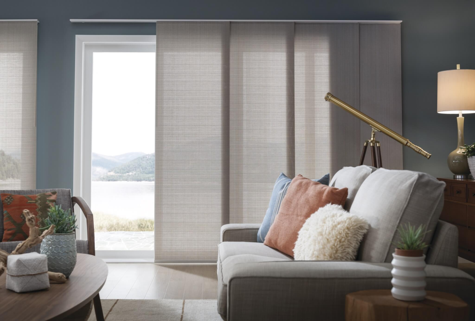 Best Blinds For Living Room Windows: Guide 2024